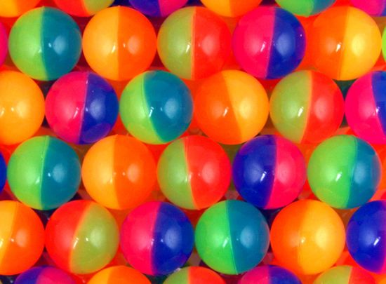Buy 32 mm bouncy balls wholesale - EnterVending